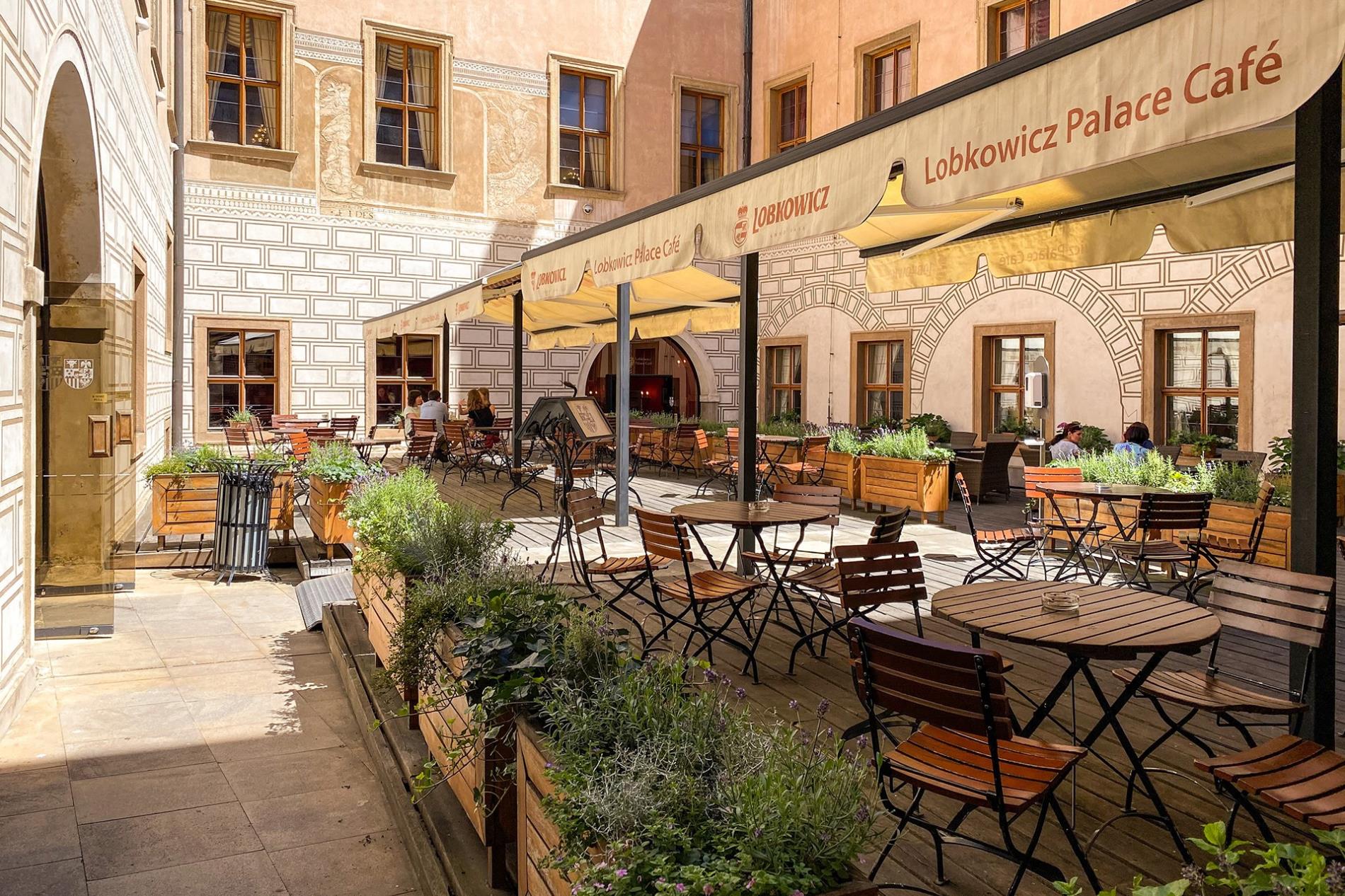 Fun in Prague. Lobkowicz Palace Café Lunch